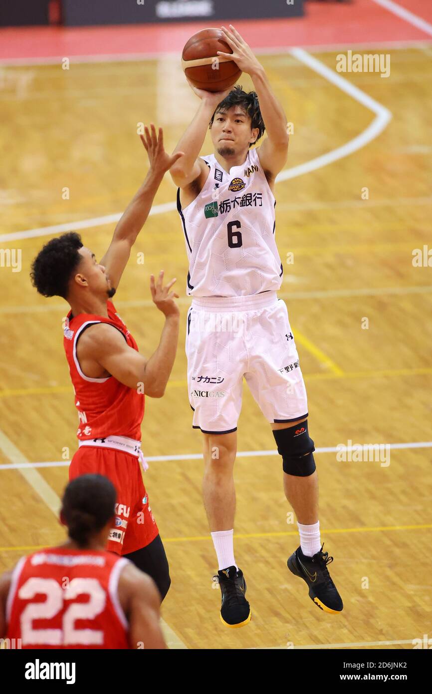 Funabashi Arena, Chiba, Japan. 17th Oct, 2020. Makoto Hiejima (Brex ...
