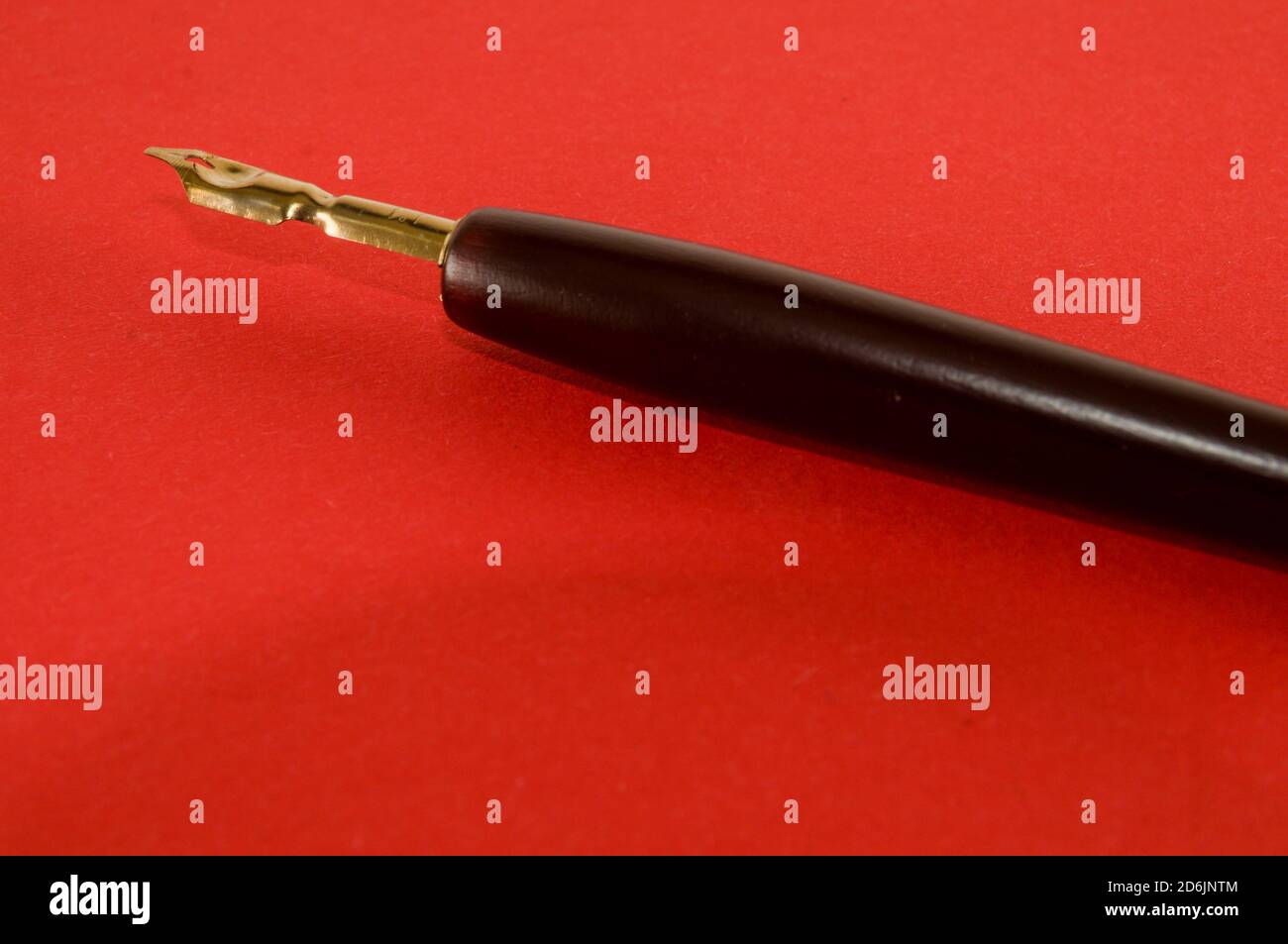 Antique ink pen background Stock Photo - Alamy