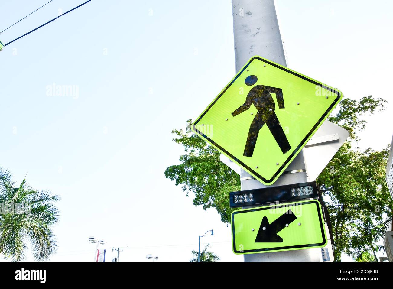 Pedestrian crossing traffic sign florida hi-res stock photography and ...