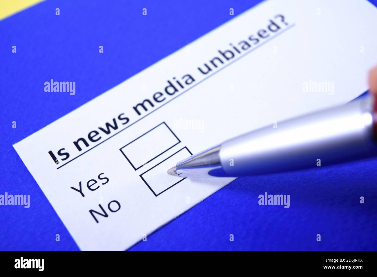 Is news media unbiased? Yes or no Stock Photo - Alamy