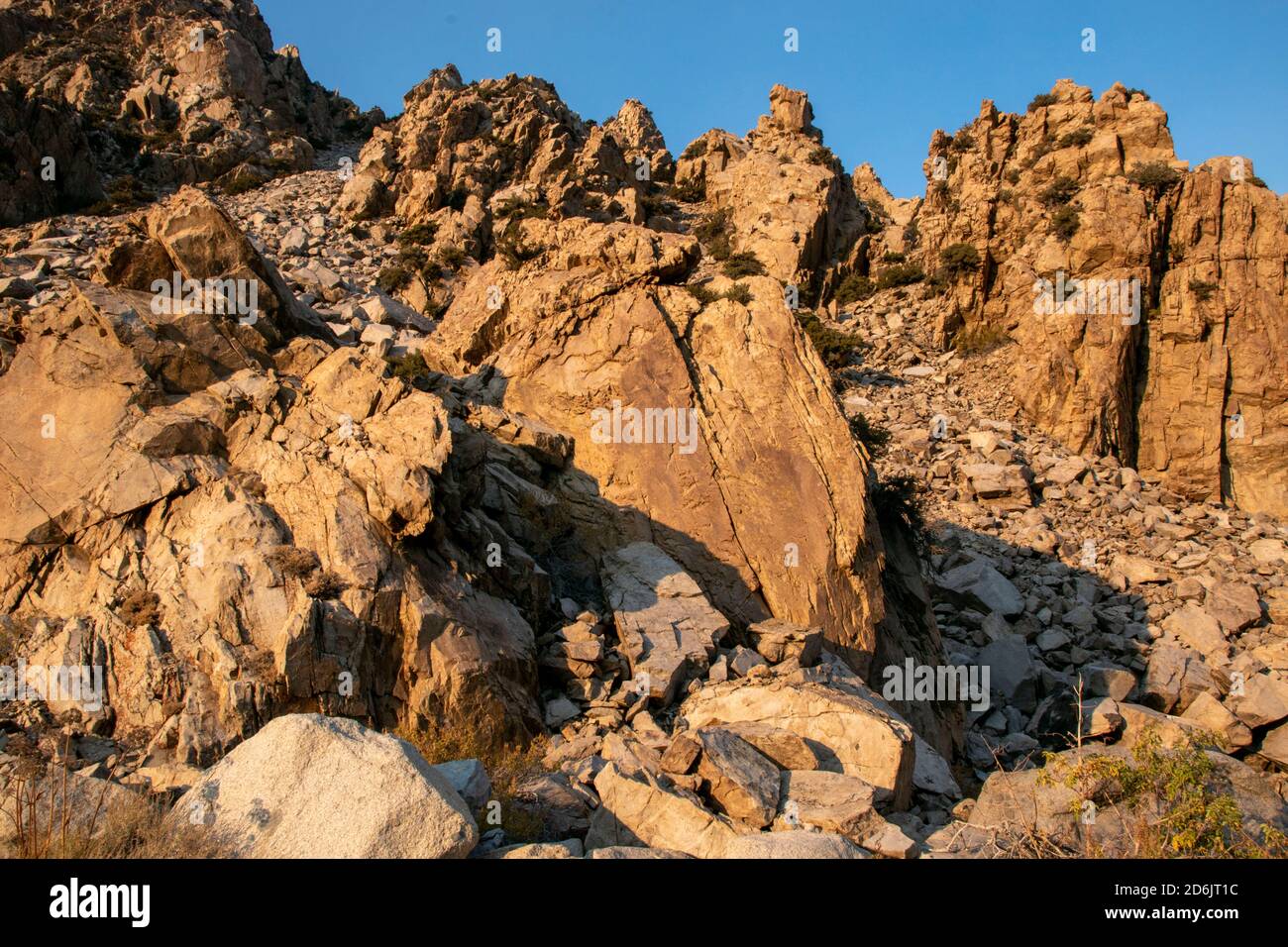 Onion Valley is the gateway to Kearsarge Pass in Inyo County, CA, USA ...