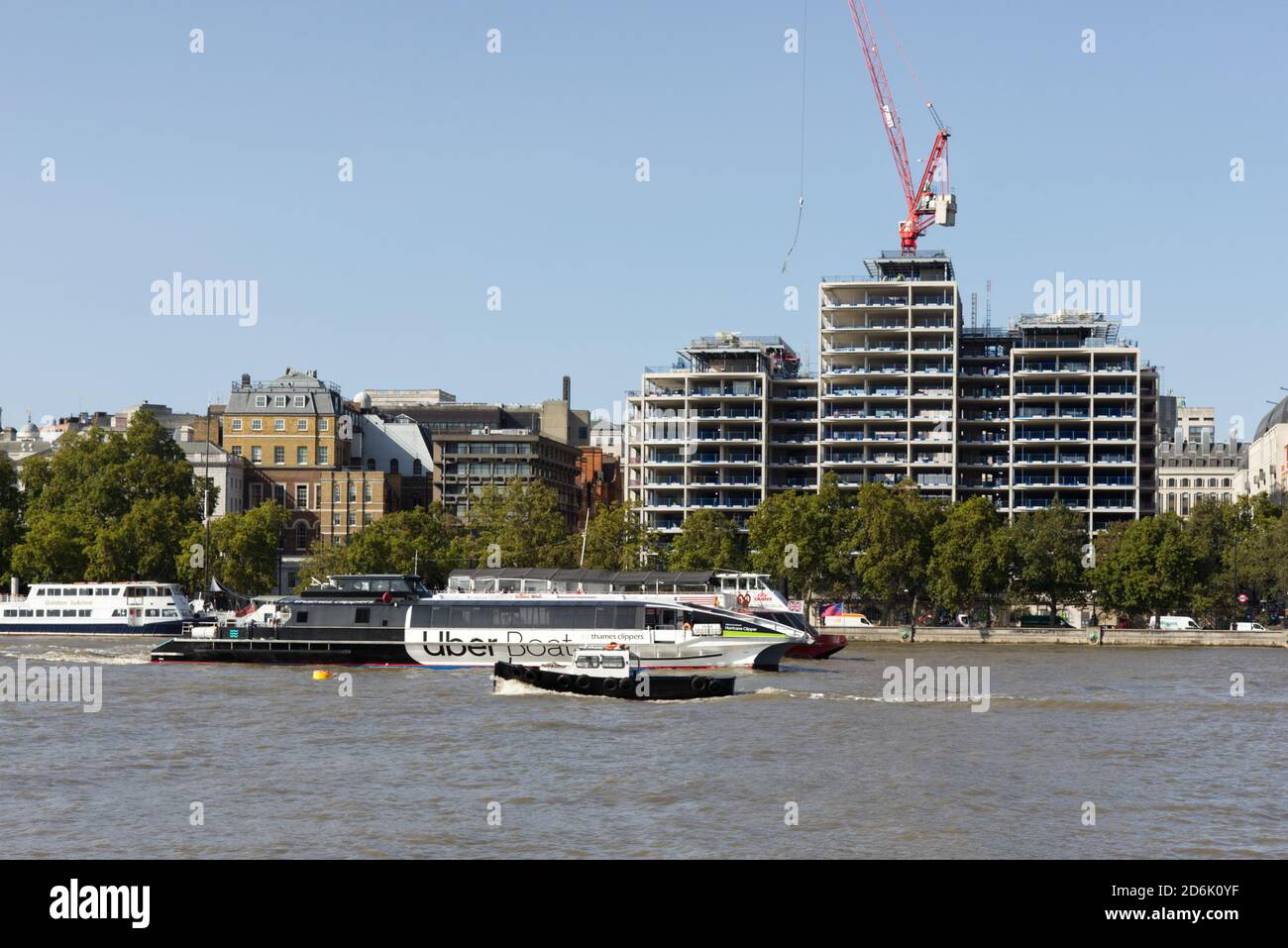 Thames transportation hi-res stock photography and images - Alamy