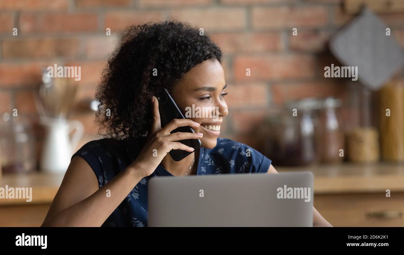 Business woman gadgets hi-res stock photography and images - Alamy