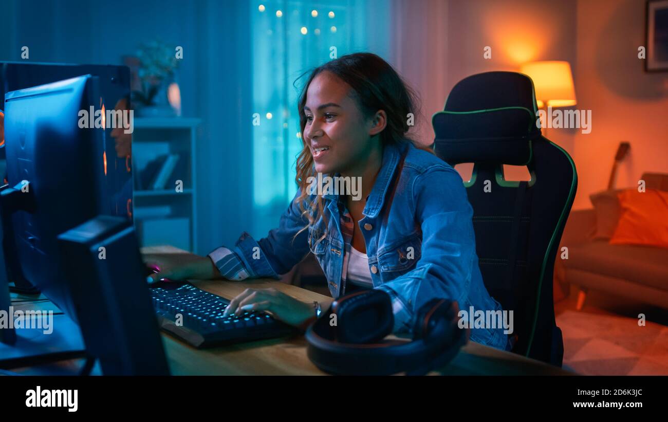 Eyes screen hi-res stock photography and images - Alamy