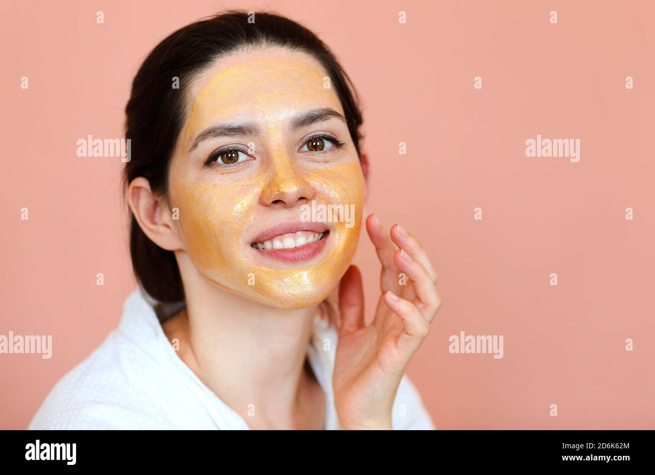Beauty treatment procedure positive hi-res stock photography and images ...