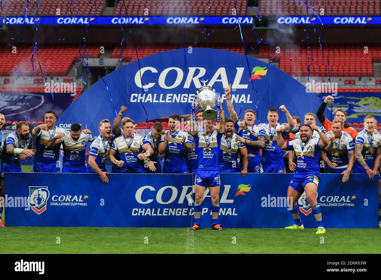 Leeds rhinos luke gale lifts trophy hi-res stock photography and images ...