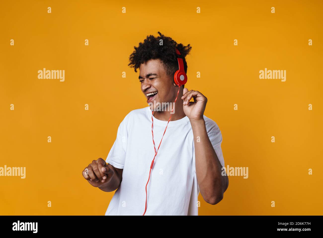 Guy dancing singing listening music hi-res stock photography and images ...