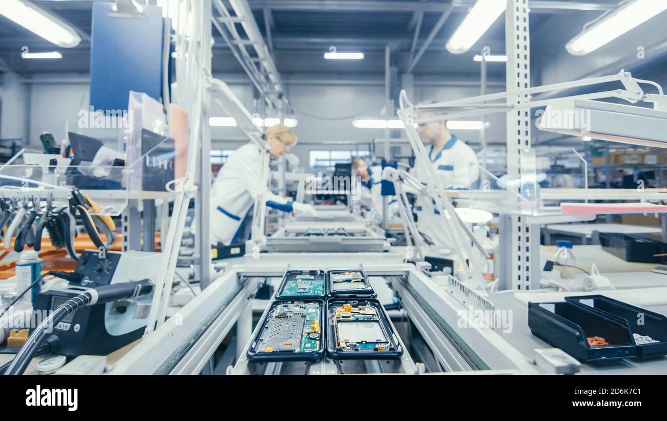 Assembly Line Workers High Resolution Stock Photography and Images - Alamy
