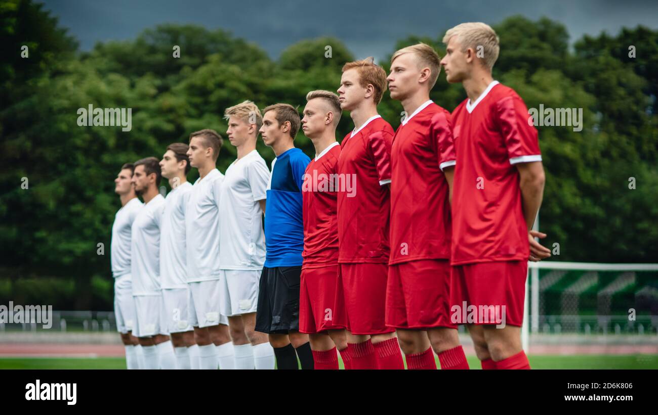 Portrait two football players standing hi-res stock photography and ... Portrait two football players standing hi-res stock photography and ...
