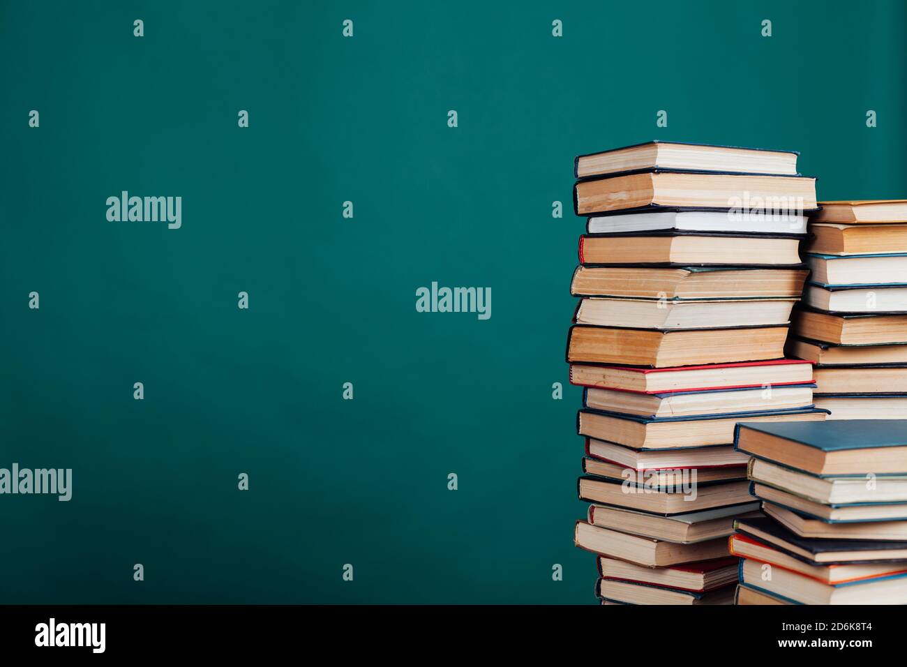 Empty library stacks hi-res stock photography and images - Alamy