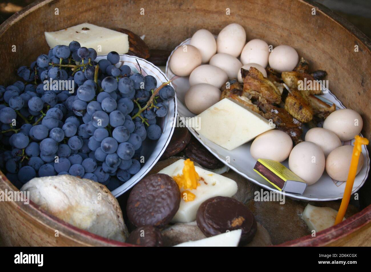 Food for the soul of the dead ones- religious custom at a Romanian ...
