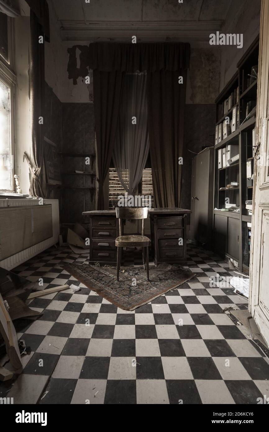 Bartender desk hi-res stock photography and images - Alamy