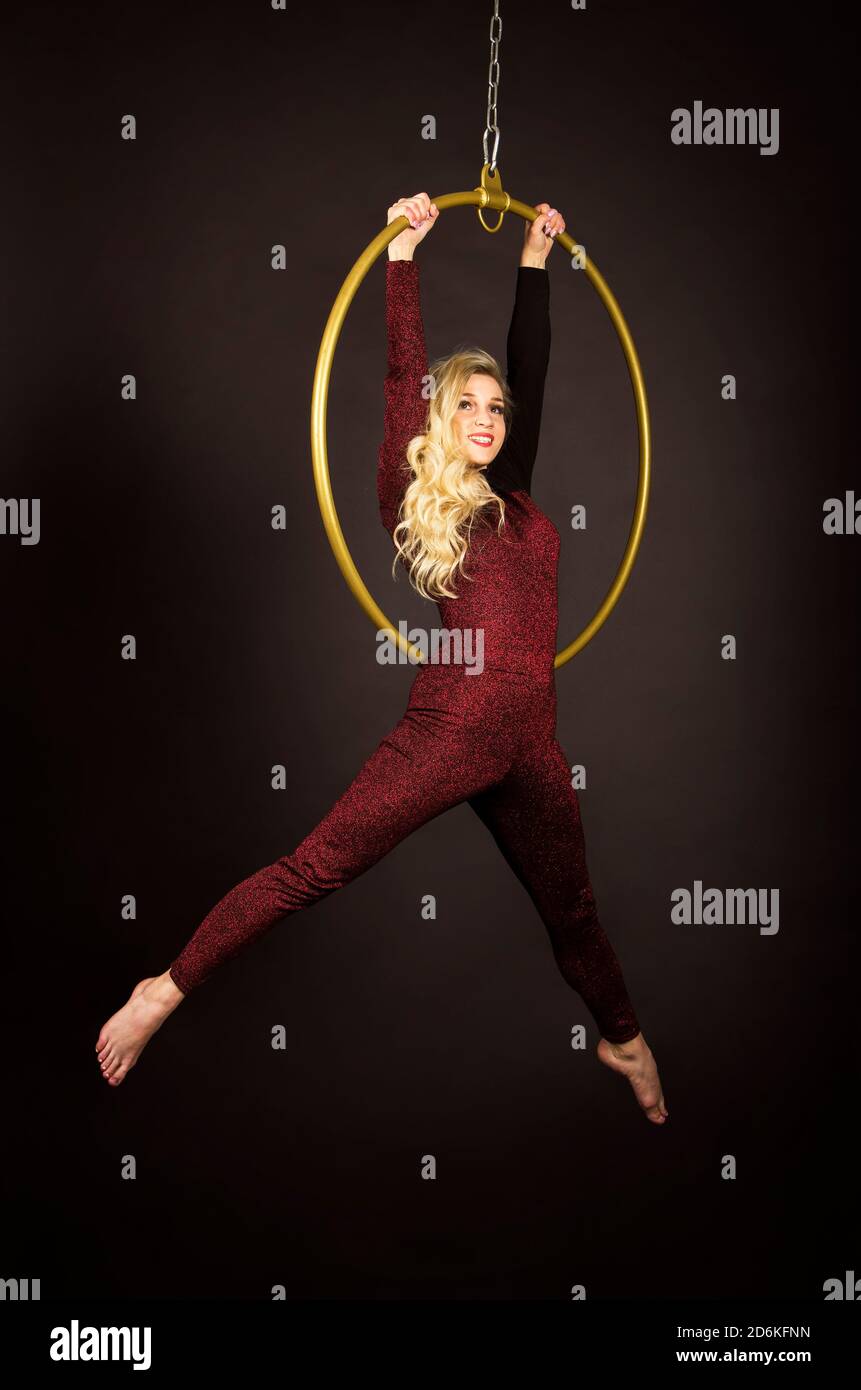 Woman gymnast in red suit hi-res stock photography and images - Alamy