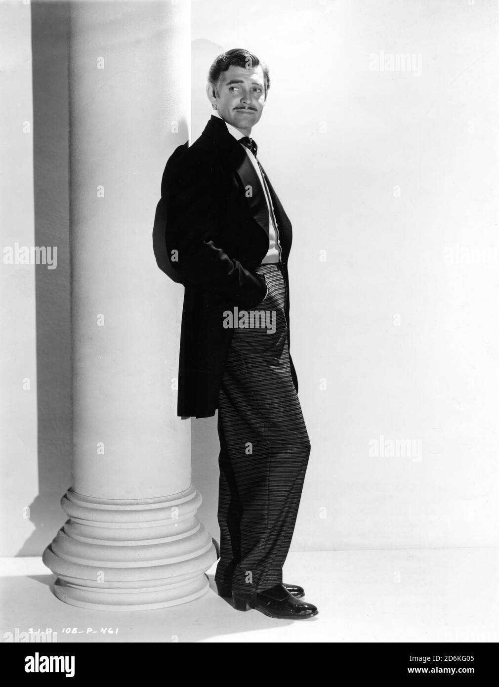 CLARK GABLE publicity portrait as Rhett Butler for GONE WITH THE WIND ...