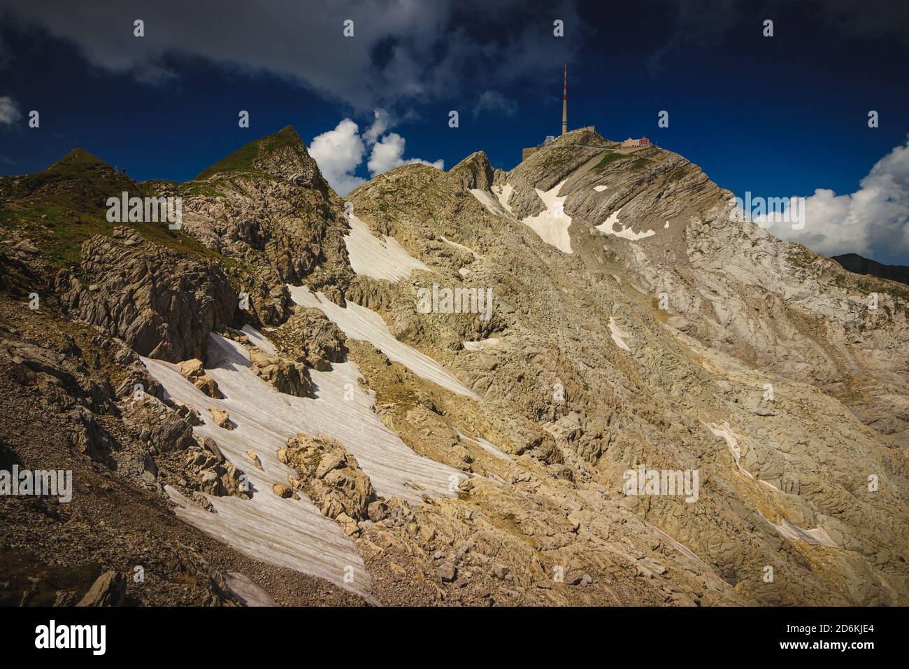 Santis hi-res stock photography and images - Alamy