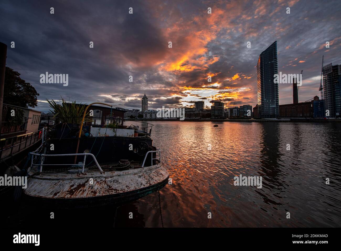 The Chelsea skyline on the River Thames at sunset with Tower West ...