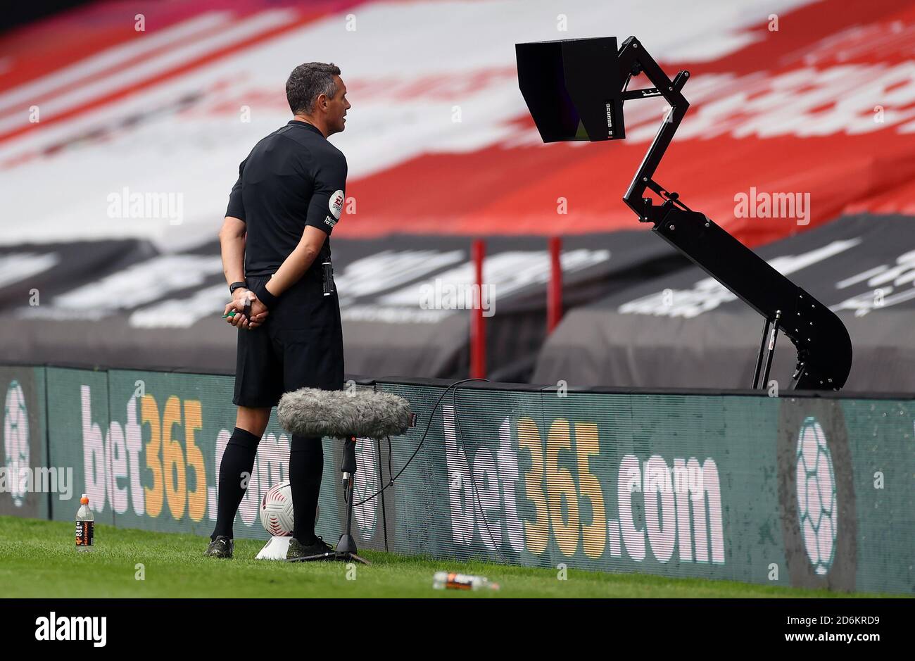 Var pitch side monitor hi-res stock photography and images - Alamy