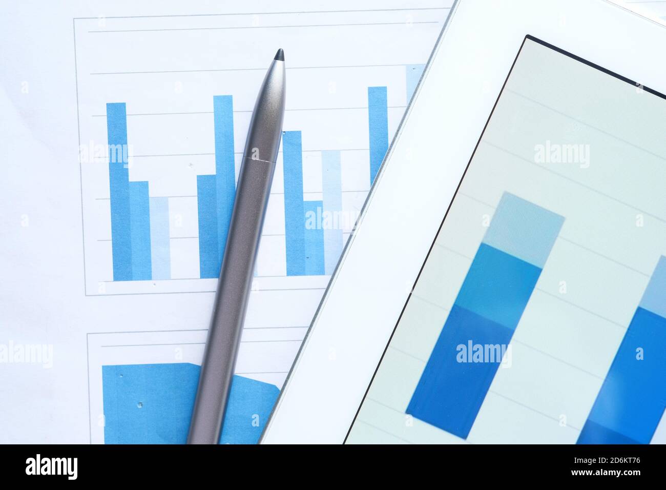 Charts display hi-res stock photography and images - Alamy