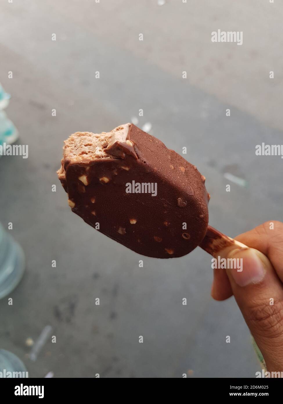 Bitten hand hi-res stock photography and images - Alamy