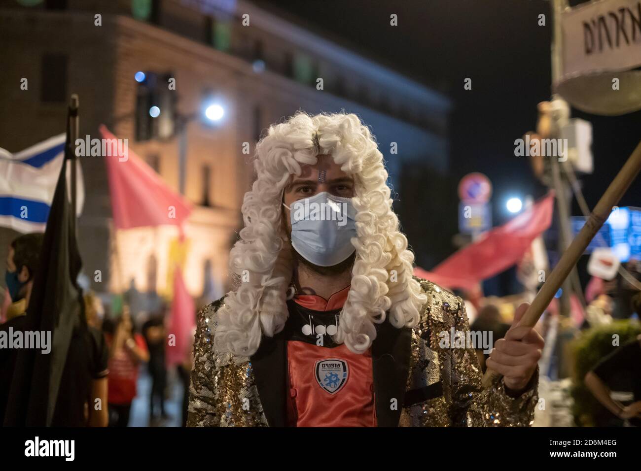 JERUSALEM, ISRAEL - OCTOBER 17: A protester wears a traditional judge's ...