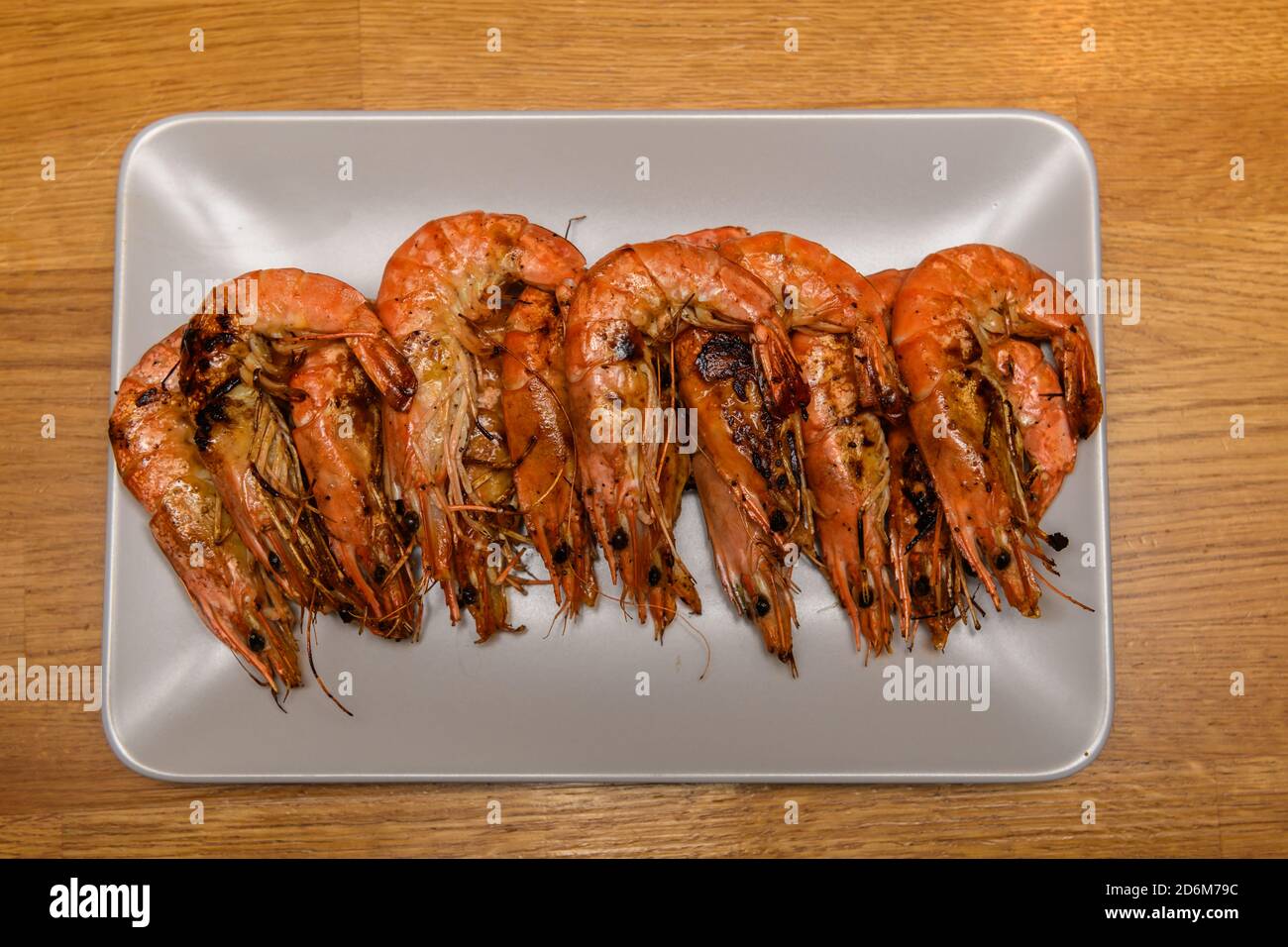 Shell on cooked king prawns hi-res stock photography and images - Alamy