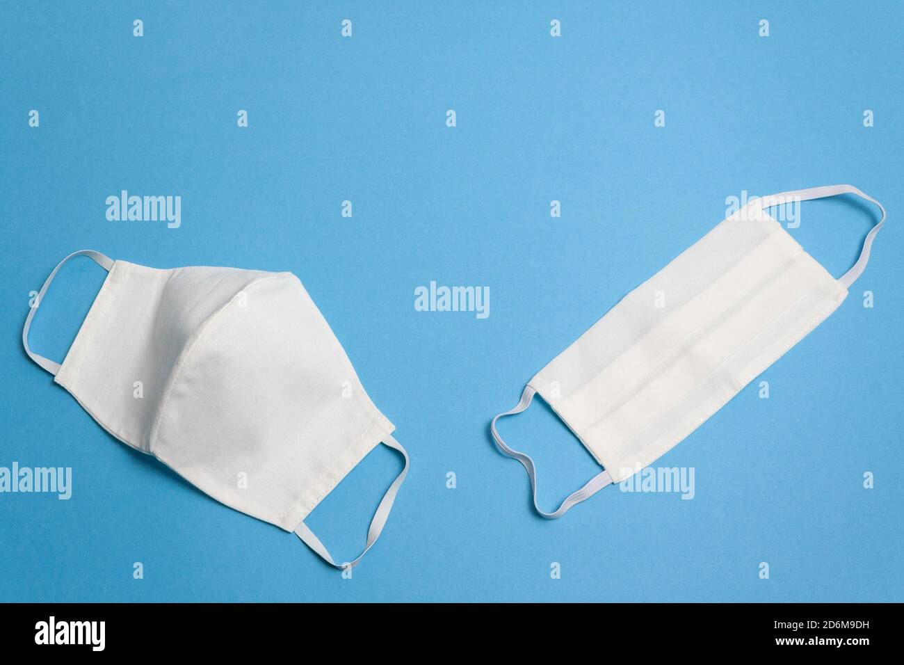 Two white reusable medical hi-res stock photography and images - Alamy