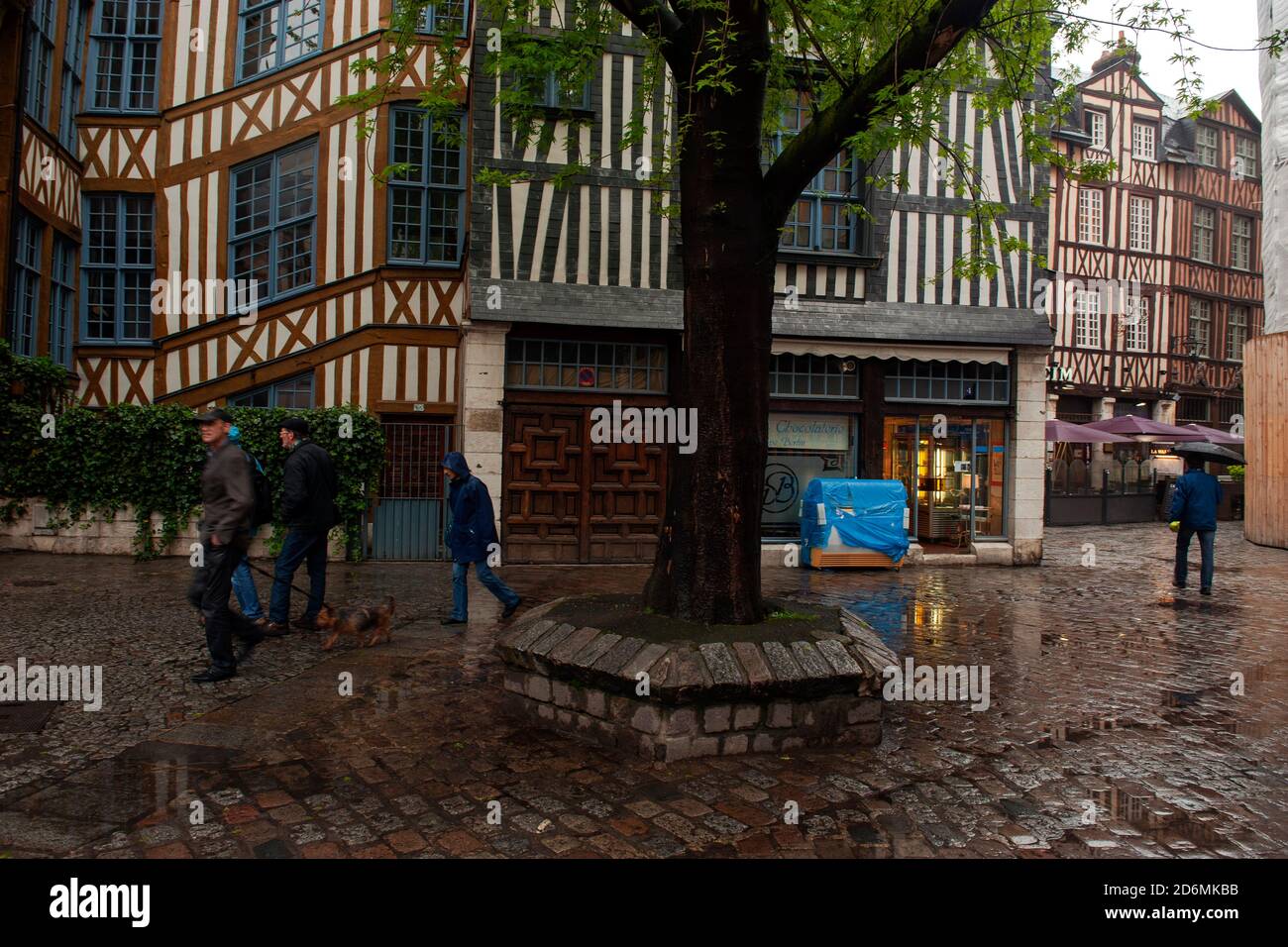 Rouen old town hi-res stock photography and images - Alamy