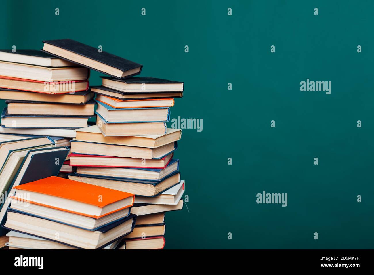 Empty library stacks hi-res stock photography and images - Alamy
