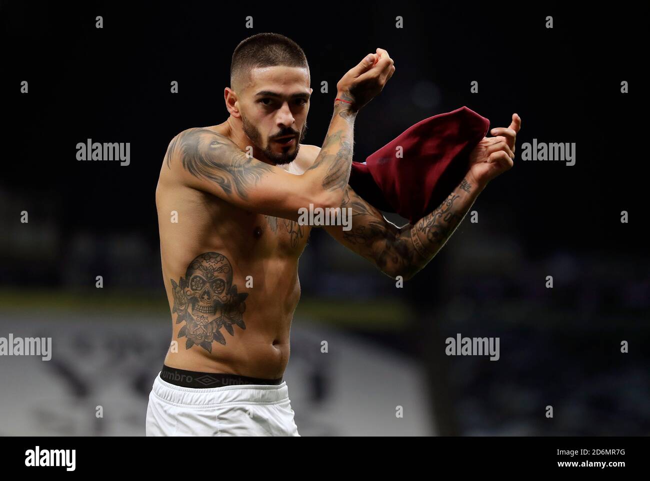 West Ham United's Manuel Lanzini celebrates scoring his side's third ...