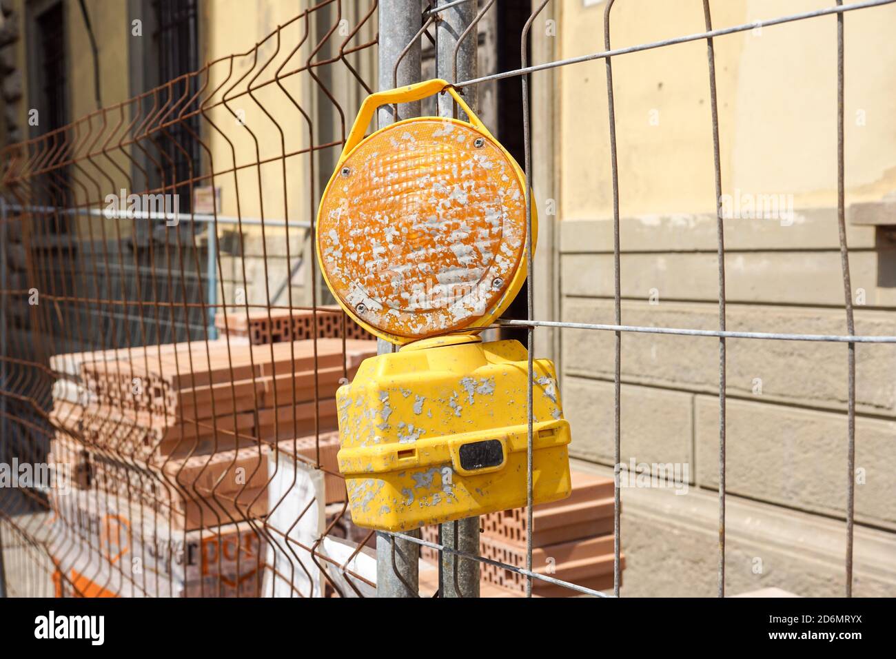 construction side warning light on the street Stock Photo - Alamy