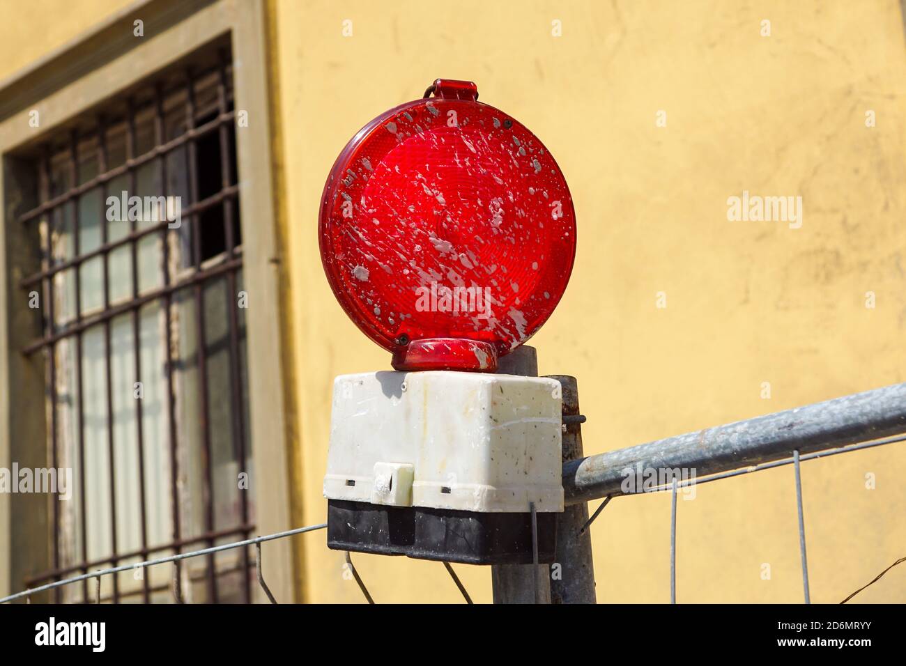construction side warning light on the street Stock Photo - Alamy