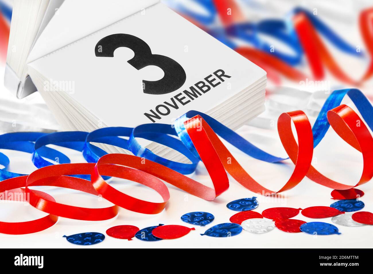 Blue november calendar hi-res stock photography and images - Alamy