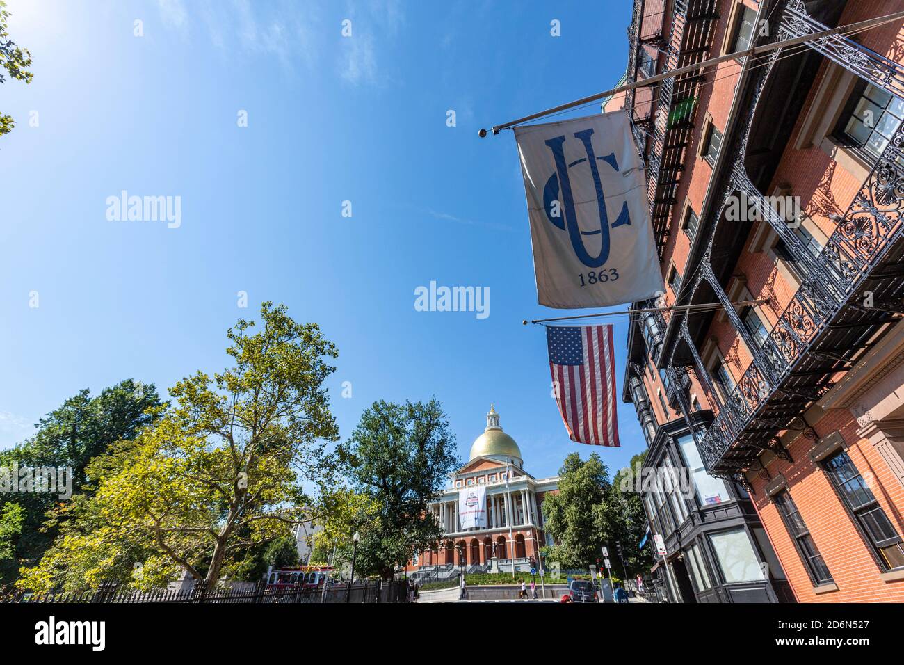 Union Club of Boston and Massachusetts State House from Park Street on ...