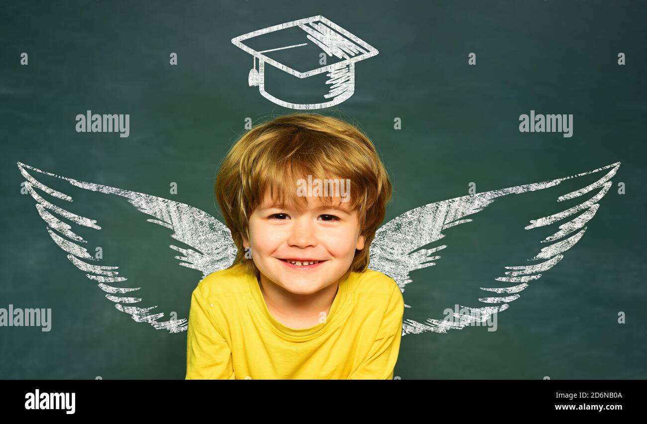 School wings and dream. Happy school kids. School concept. Classroom ...
