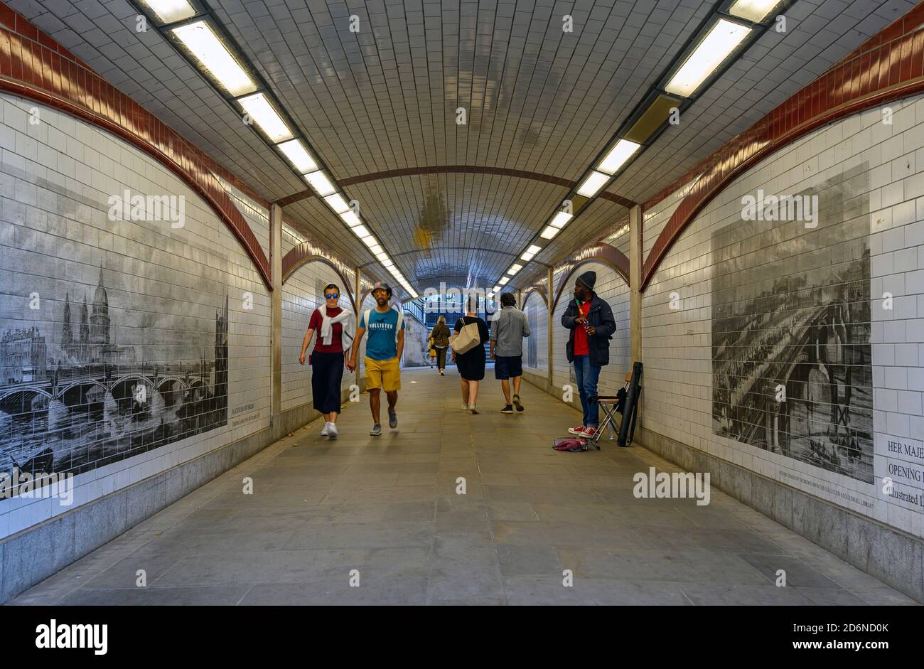 London bridge walk underpass hi-res stock photography and images - Alamy