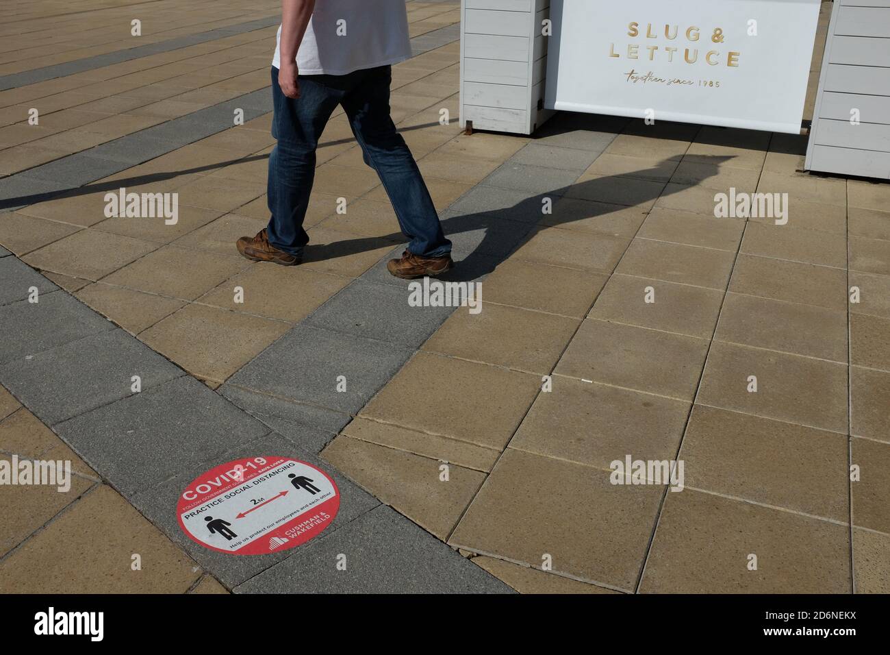Past signage hi-res stock photography and images - Alamy