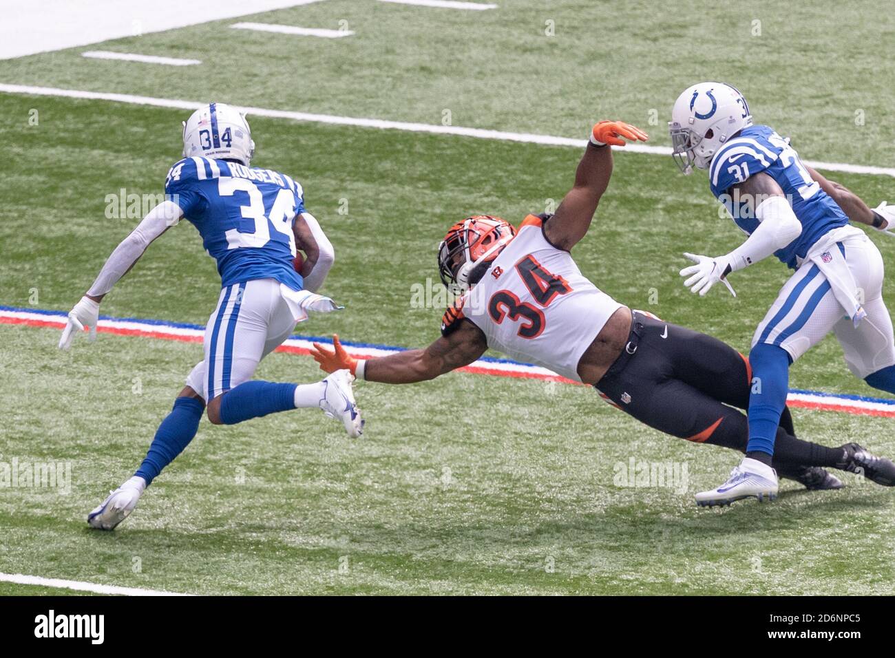 Indianapolis, Indiana, USA. 18th Oct, 2020. Cincinnati Bengals running ...