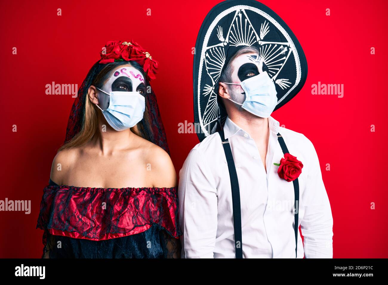 Skull mask profile hi-res stock photography and images - Alamy