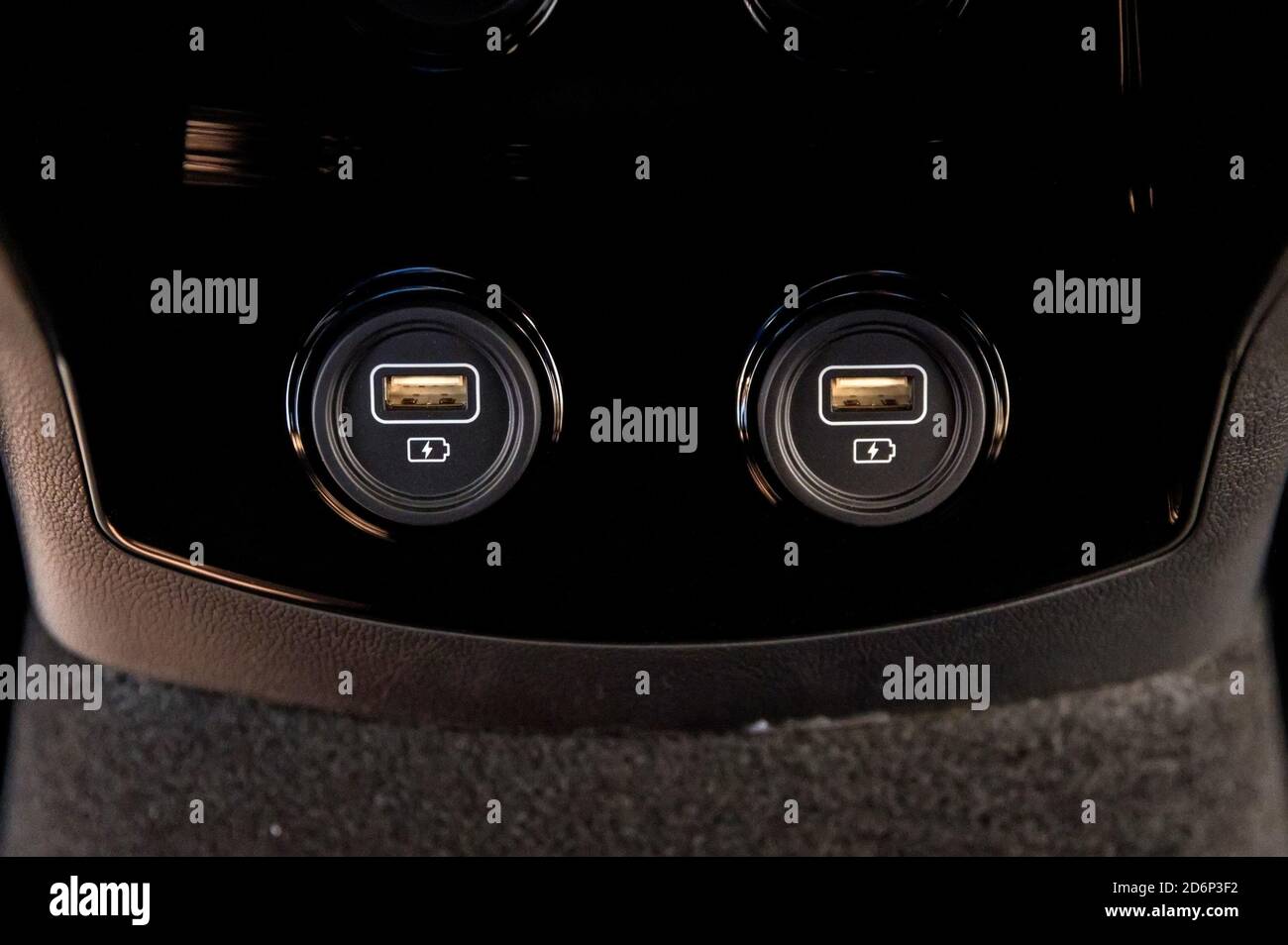 Car lighter adapter hi-res stock photography and images - Alamy