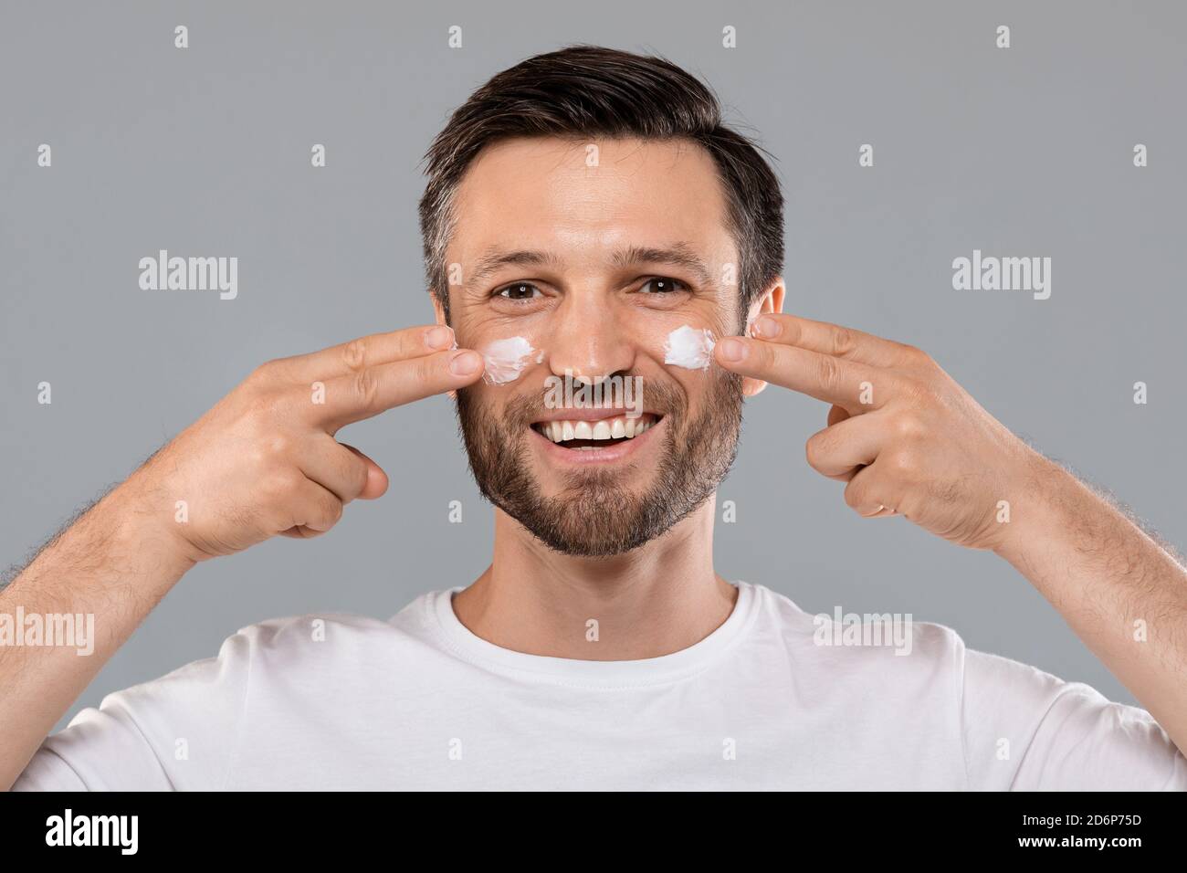 Face handsome dark skin hi-res stock photography and images - Alamy