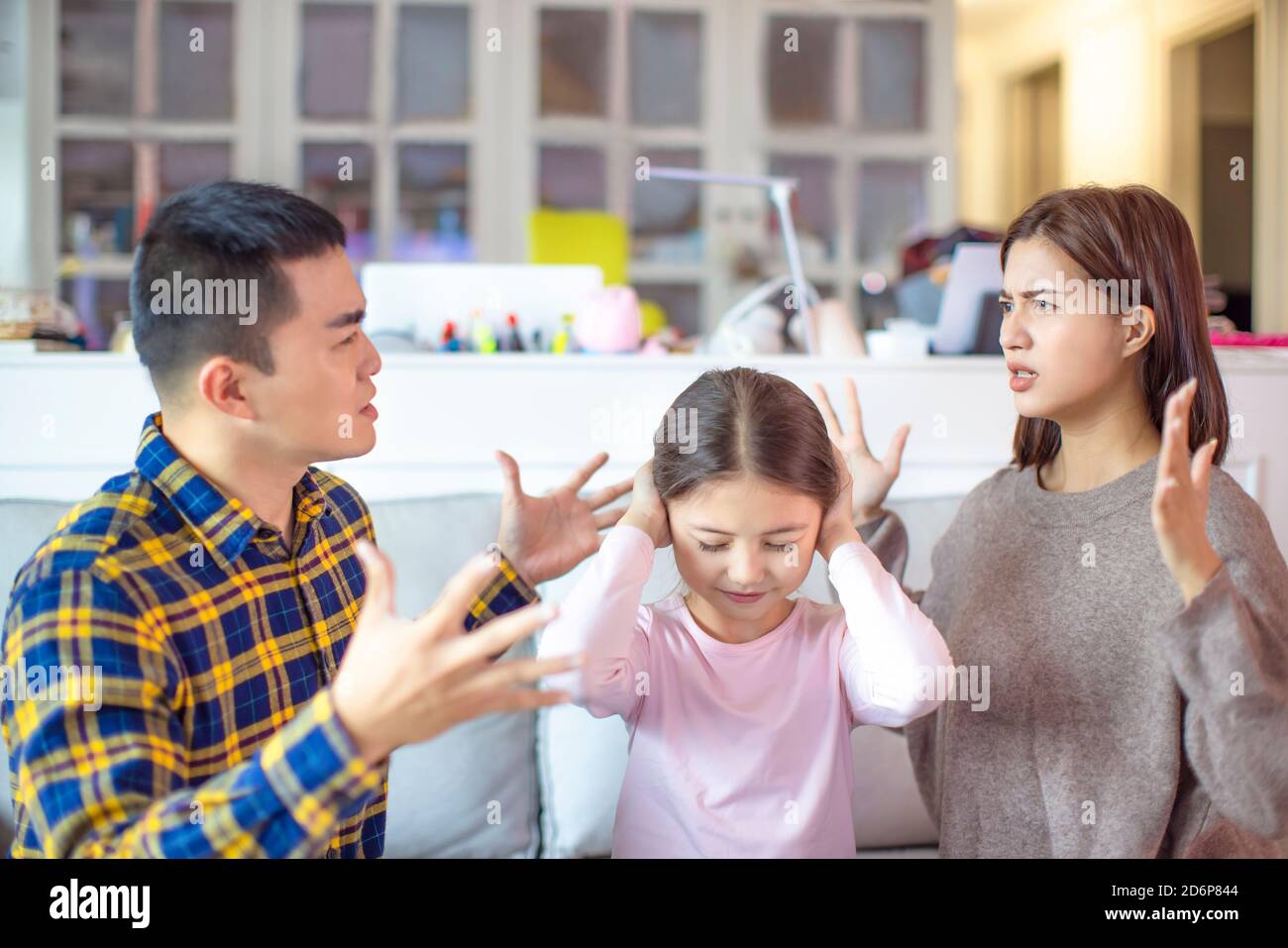Angry child shouting hi-res stock photography and images - Alamy