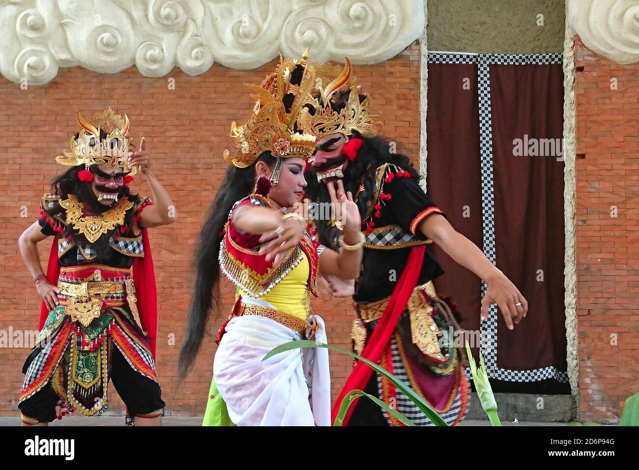 Tari Bali Dance, Bali Culture, Garuda Wisnu Kencana, Bali, Indonesia ...