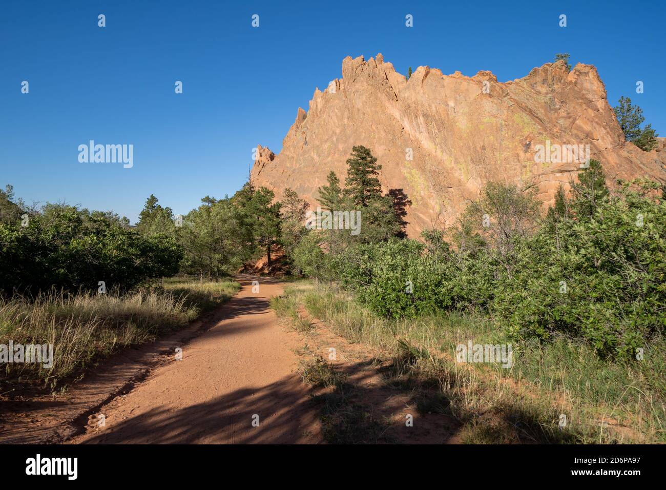 Hiking trail through the red rock formations of Red Rocks Open Space in ...