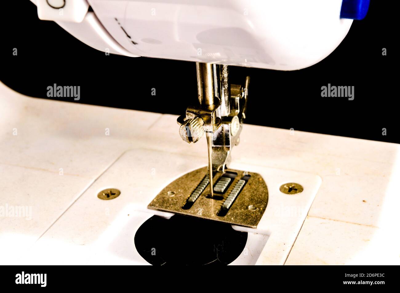 Old Vintage Sewing Machine Stock Photo - Alamy