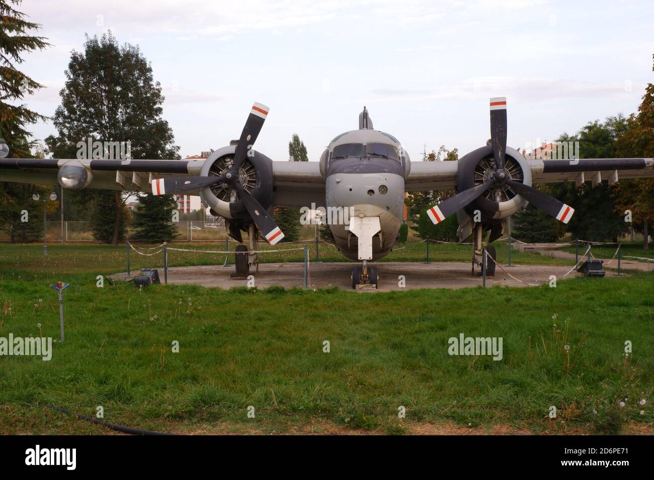 Vintage cargo plane hi-res stock photography and images - Alamy