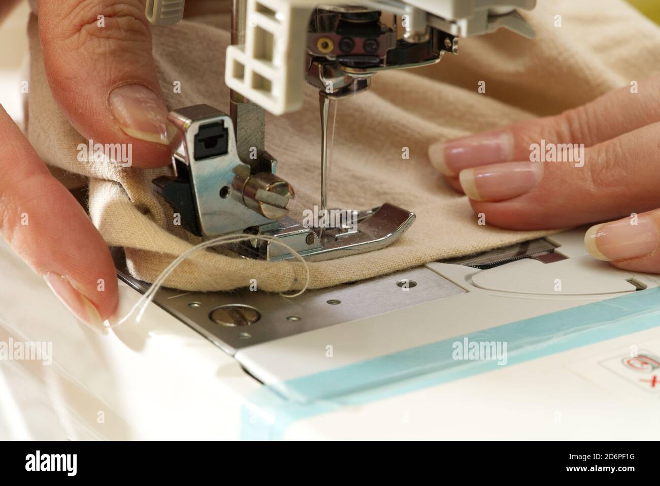 Sewing machine invention hi-res stock photography and images - Alamy