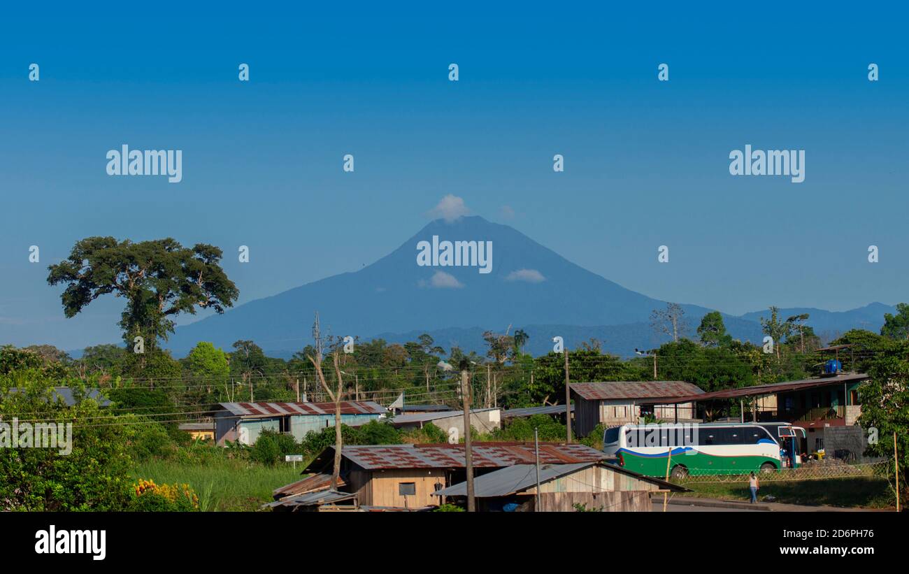 Sumaco volcano hi-res stock photography and images - Alamy