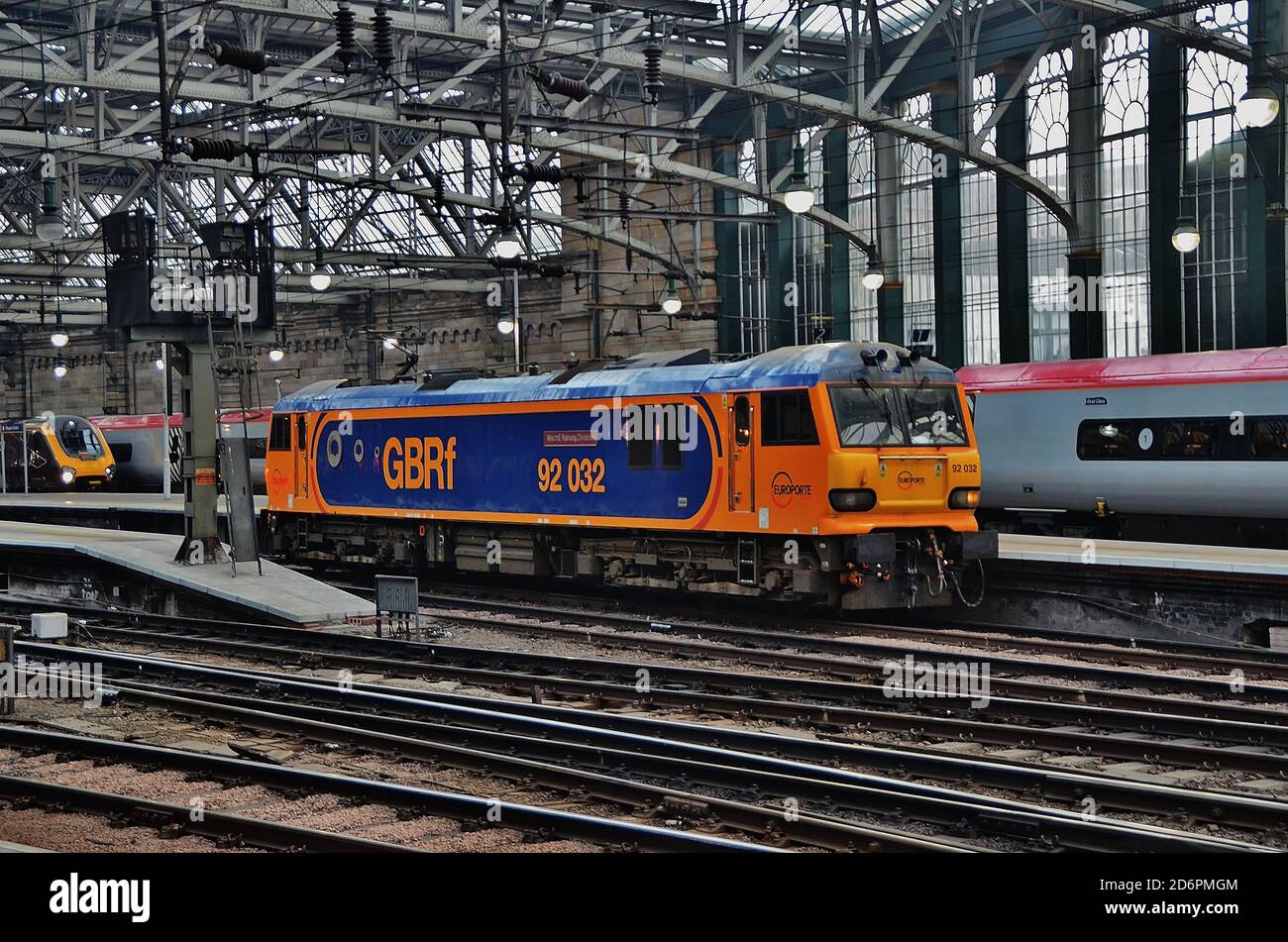 Br class 92 hi-res stock photography and images - Alamy