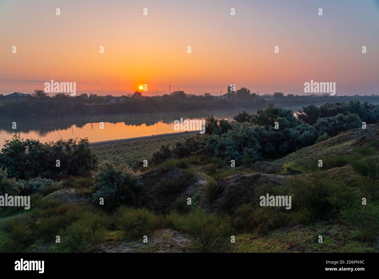 Flat calm lake surface hi-res stock photography and images - Alamy
