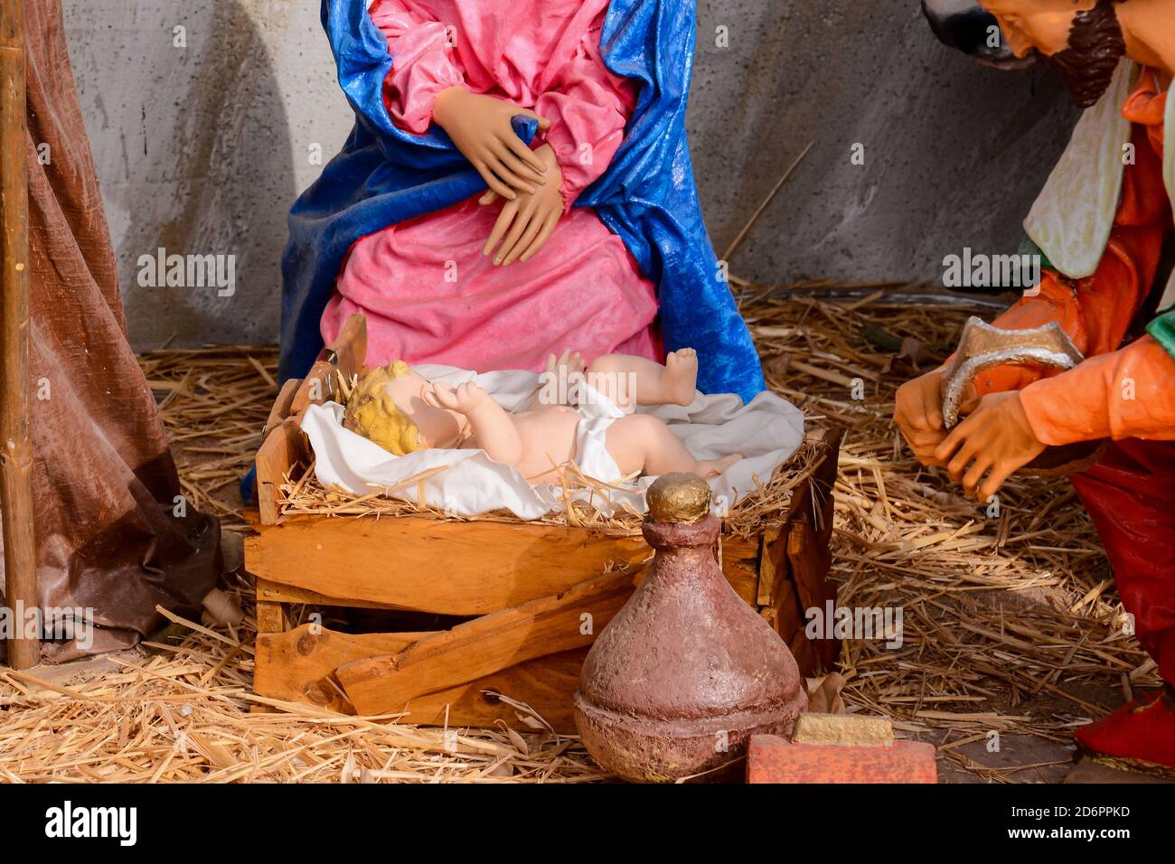 Christmas nativity scene crib Stock Photo - Alamy
